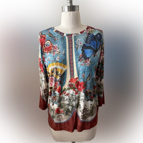 Citron | Tops | Citron Fabulous Fans Butterfly Print Top | Poshmark